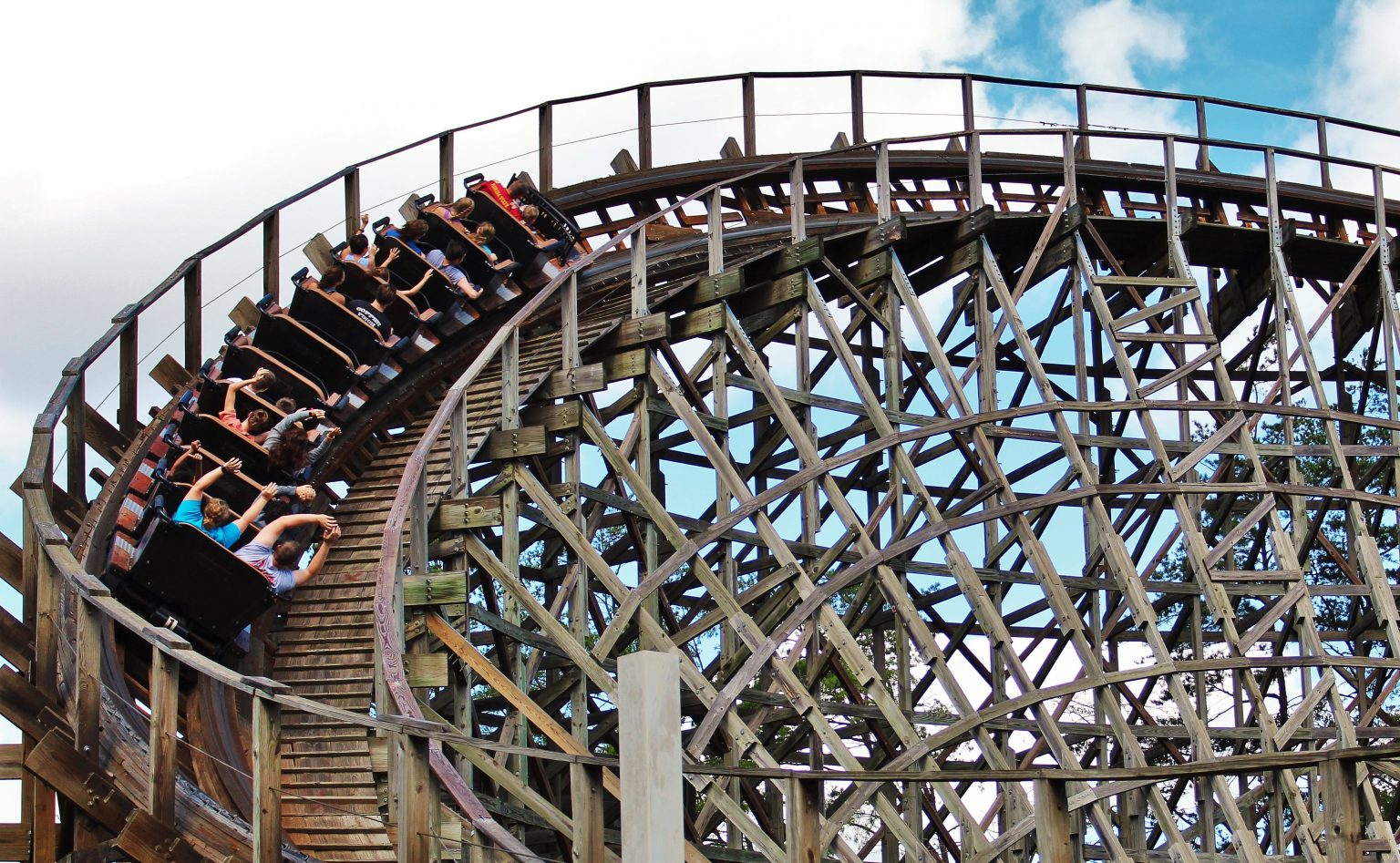 Ultimate Guide to Dollywood Roller Coasters for 2023